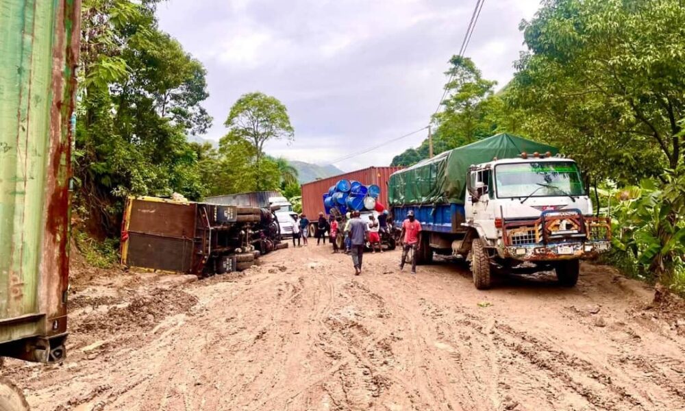 Haïti - Infrastructure : La route Péligre/Lascahobas, entre ...